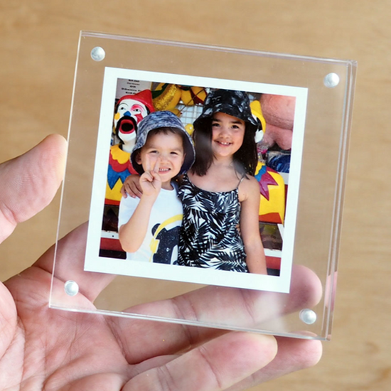 Acrylic desk frame – Pocket Prints